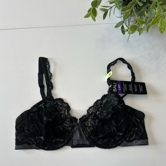 Bali | Intimates & Sleepwear | Nwt Bali Beautiful Lace Lift Bra Size ...